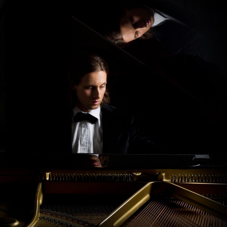RECITAL GABRIEL STERN – AMEI